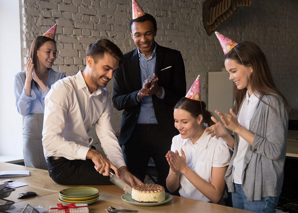 20 Employee's Birthday Celebration Ideas At The Workplace – Tasty Snack ...